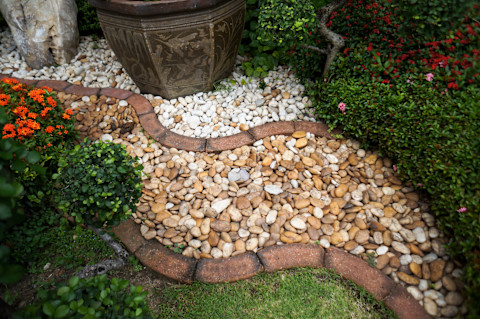 Create a Stunning Gravel Path for Your Garden