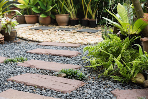 Create a Stunning Gravel Path for Your Garden