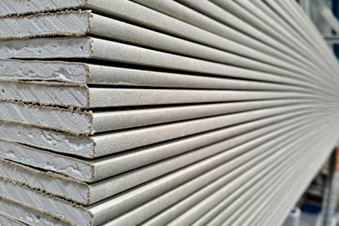 Plaster vs Drywall: Key Differences and Which Is Right for Your Home